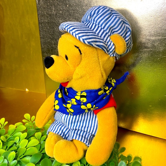 Disney | Toys | Disney Store Exclusive 9s Nwt Winnie The Pooh Choo Choo ...